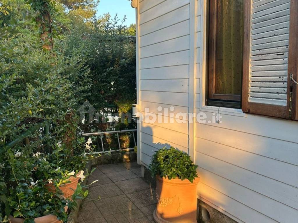 Vendita Terratetto unifamiliare in via al Peslago Oggiono. Buono stato ...