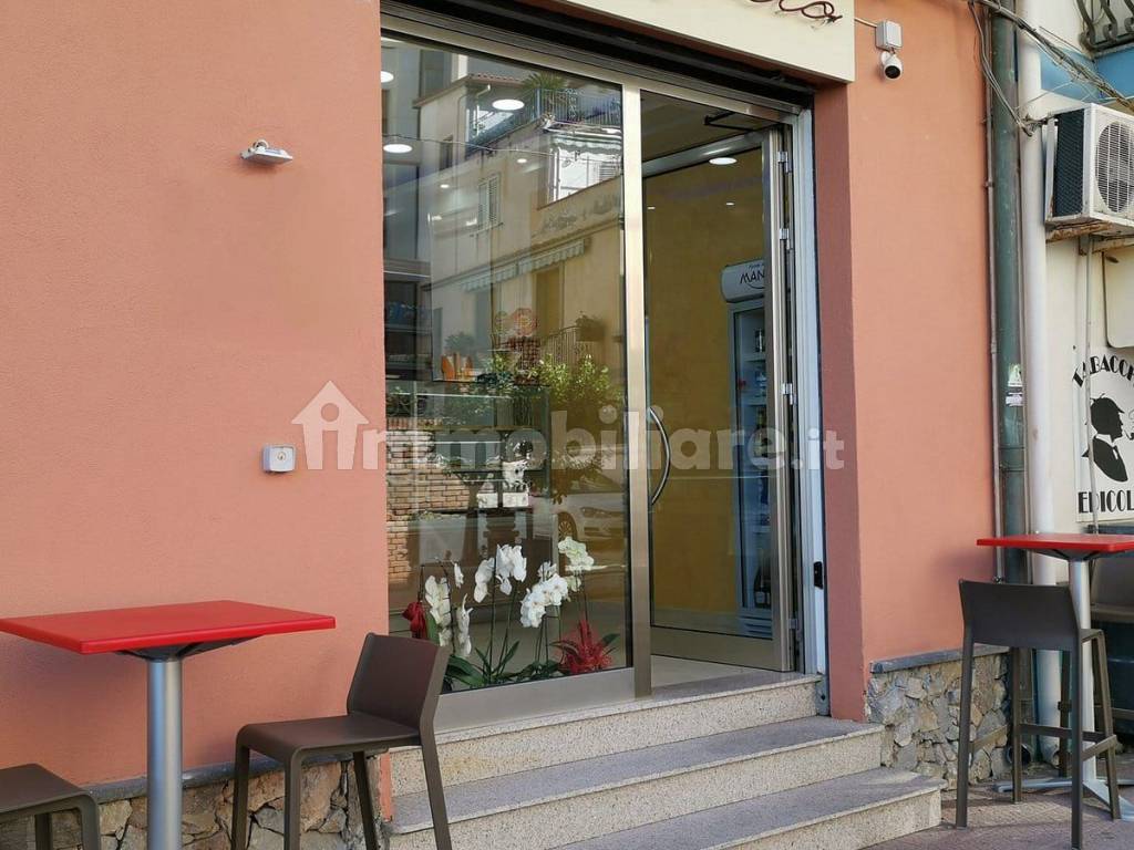 Diner via Vincenzo Bellini, Letojanni, Ref. 125432307 - Immobiliare.it