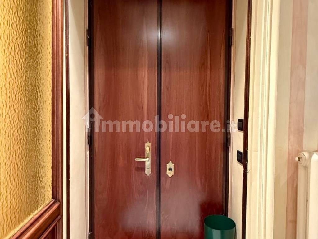 Vendita Appartamento in via della Rocca 10. Torino. Ottimo stato ...