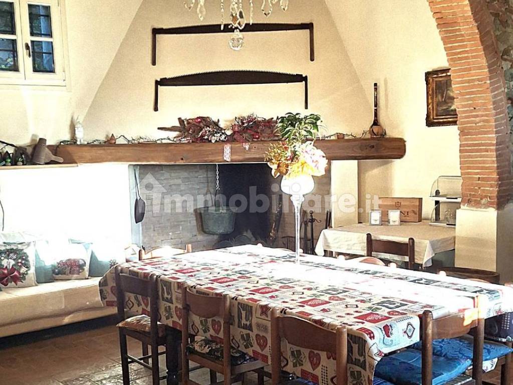 Vendita Rustico Vecchiano. Ottimo stato, posto auto, 620 m², rif. 125865321