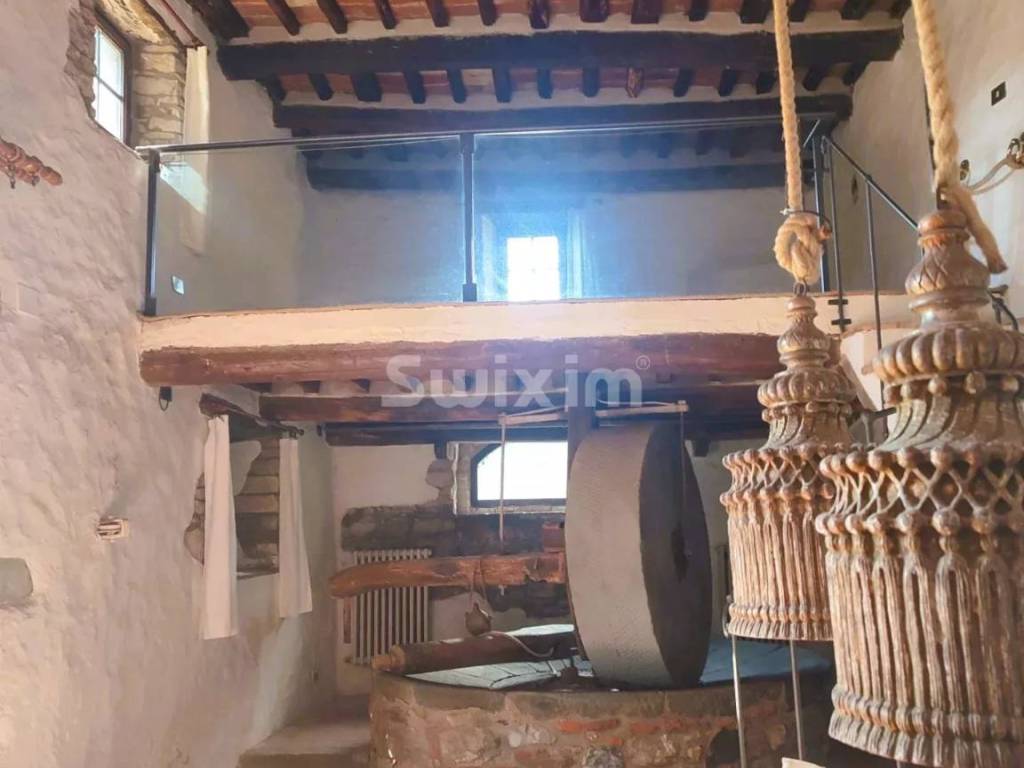 Vendita Casa colonica Bucine. Da ristrutturare, 95 m², rif. 125868791