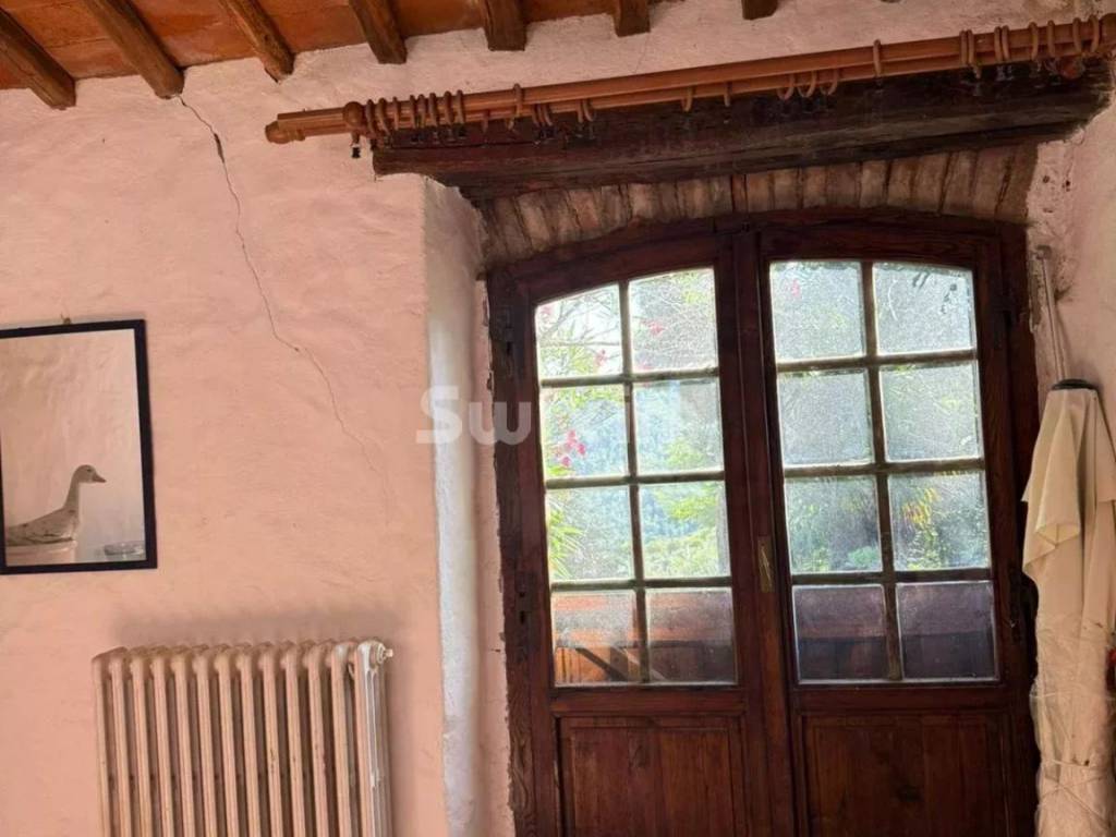 Vendita Casa colonica Bucine. Da ristrutturare, 95 m², rif. 125868791