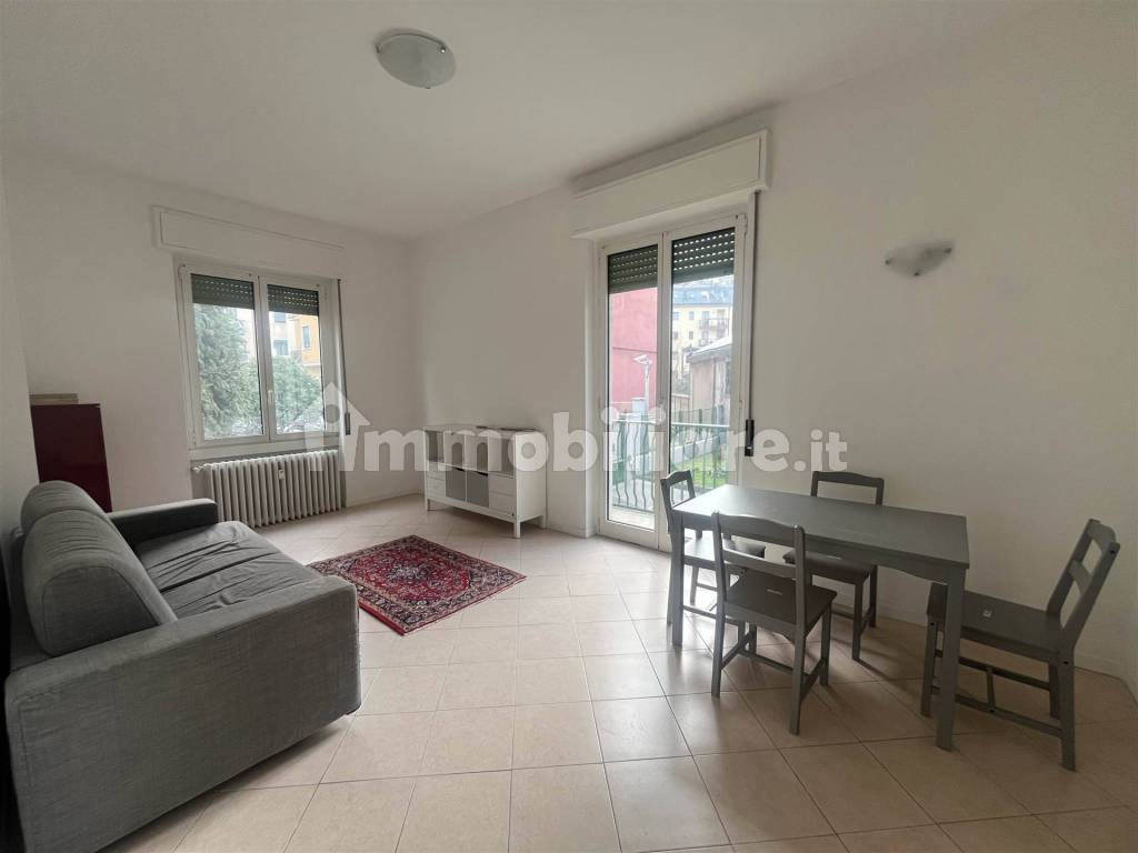 Affitto Appartamento Milano. Bilocale in via Val Bregaglia 14. Ottimo ...