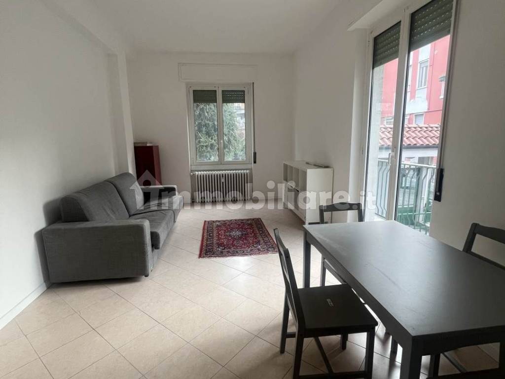 Affitto Appartamento Milano. Bilocale in via Val Bregaglia 14. Ottimo ...