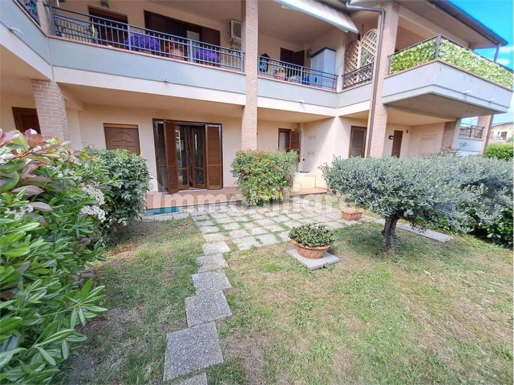 Rent Apartment Passignano sul Trasimeno. 3-room flat in via Proietti ...