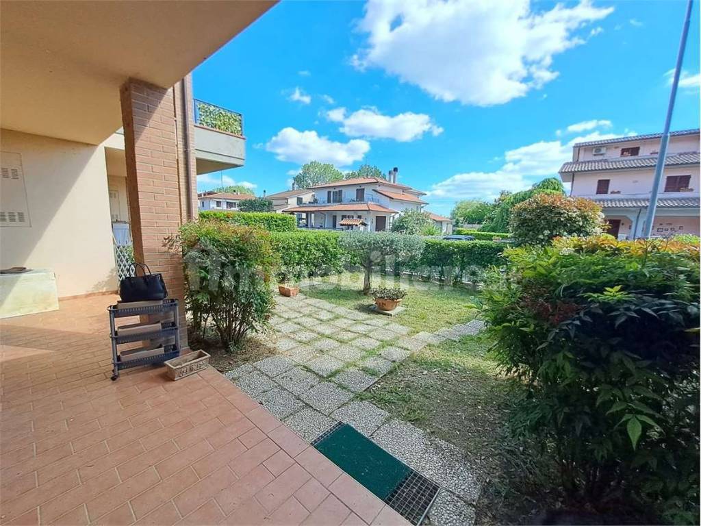 Rent Apartment Passignano sul Trasimeno. 3-room flat in via Proietti ...