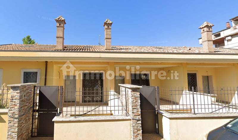 Asta per villa, via Acquaviva delle Fonti, 48 - Roma 48, Colosseo ...