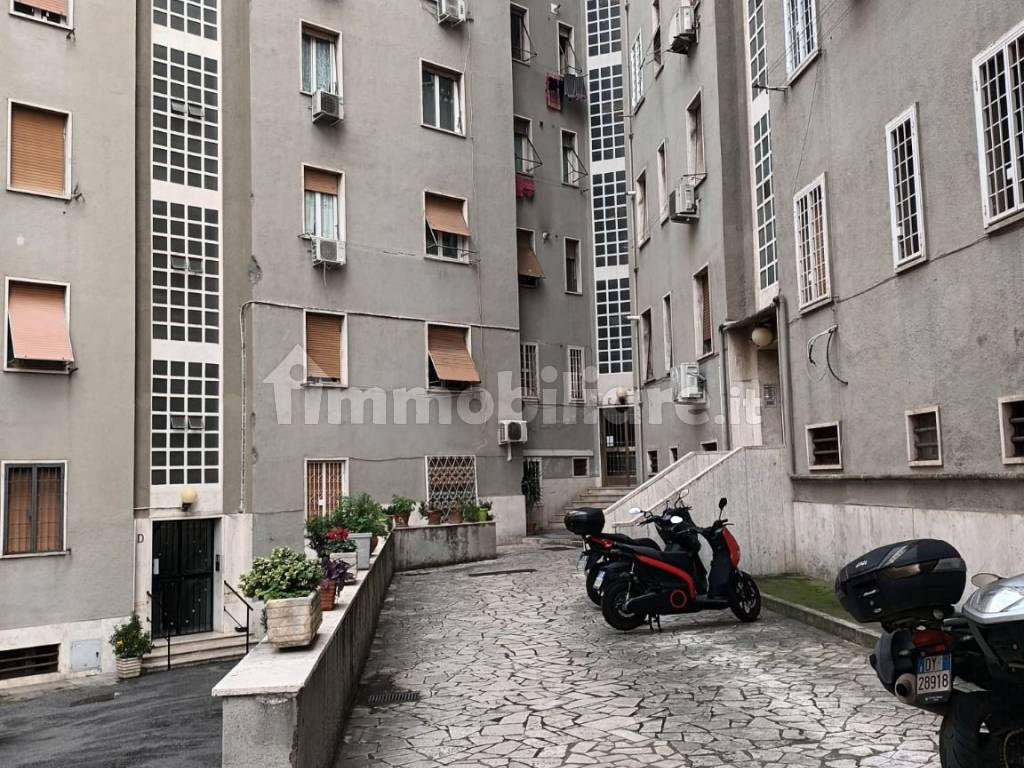 Vendita Appartamento Roma. Trilocale in via Bartolomeo Colleoni 2. Da ...