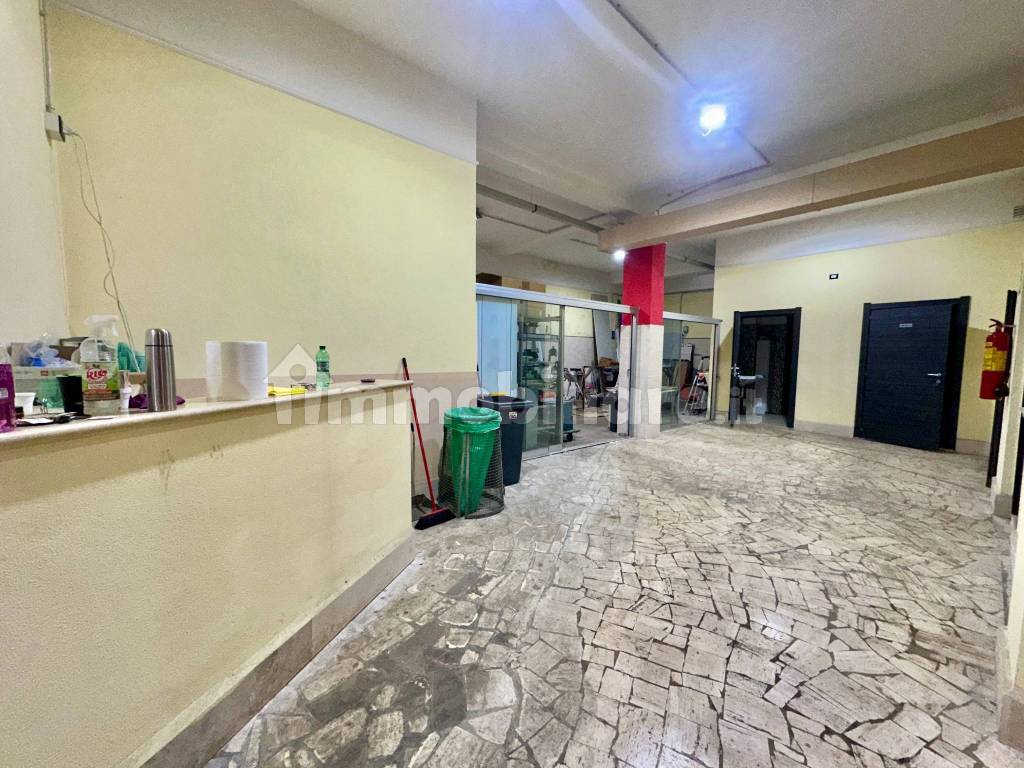 Locale commerciale via Publio Rutilio Rufo, Roma, Rif. 125883569 ...