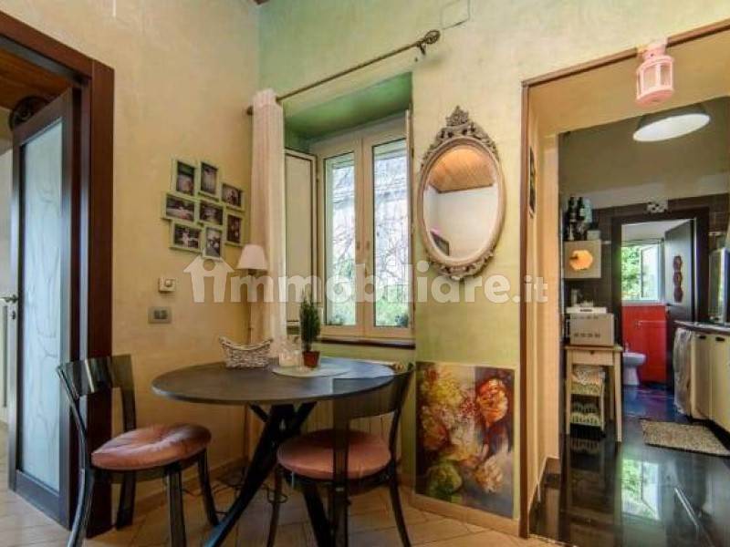 Vendita Appartamento Salerno. Bilocale in via Calata San Vito 87. Buono ...