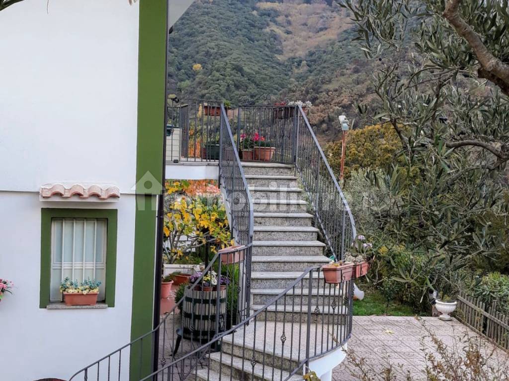 Vendita Appartamento in via Domenico del Toro 14/c. Catanzaro. Ottimo ...