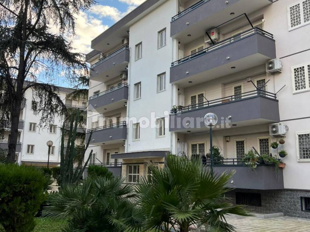 Affitto Appartamento Volla. Quadrilocale in via Antonio Gramsci. Buono ...