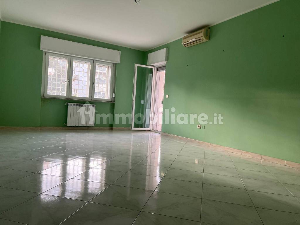 Affitto Appartamento Volla. Quadrilocale in via Antonio Gramsci. Buono ...