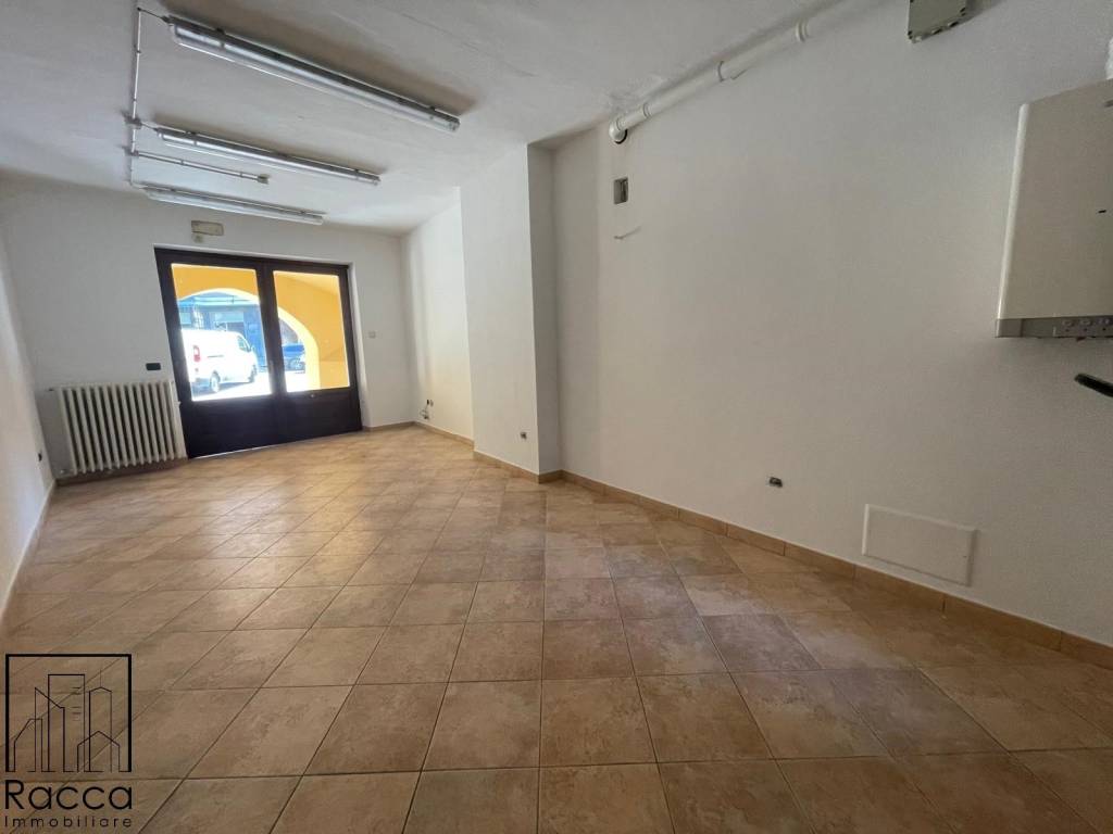 Ufficio - Studio via Giuseppe Garibaldi, Fossano, Rif. 125900333 ...