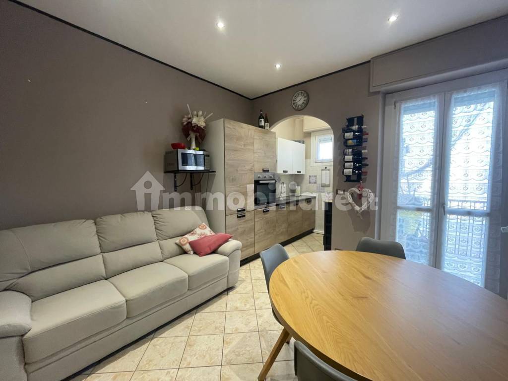 Vendita Appartamento Asti. Trilocale in via dei Bottai 2. Ottimo stato ...