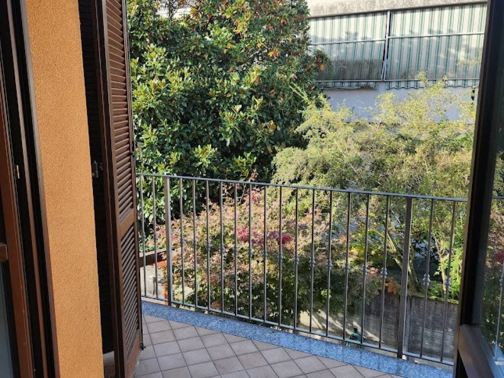 Vendita Appartamento Bollate. Trilocale in via Evangelista Torricelli ...