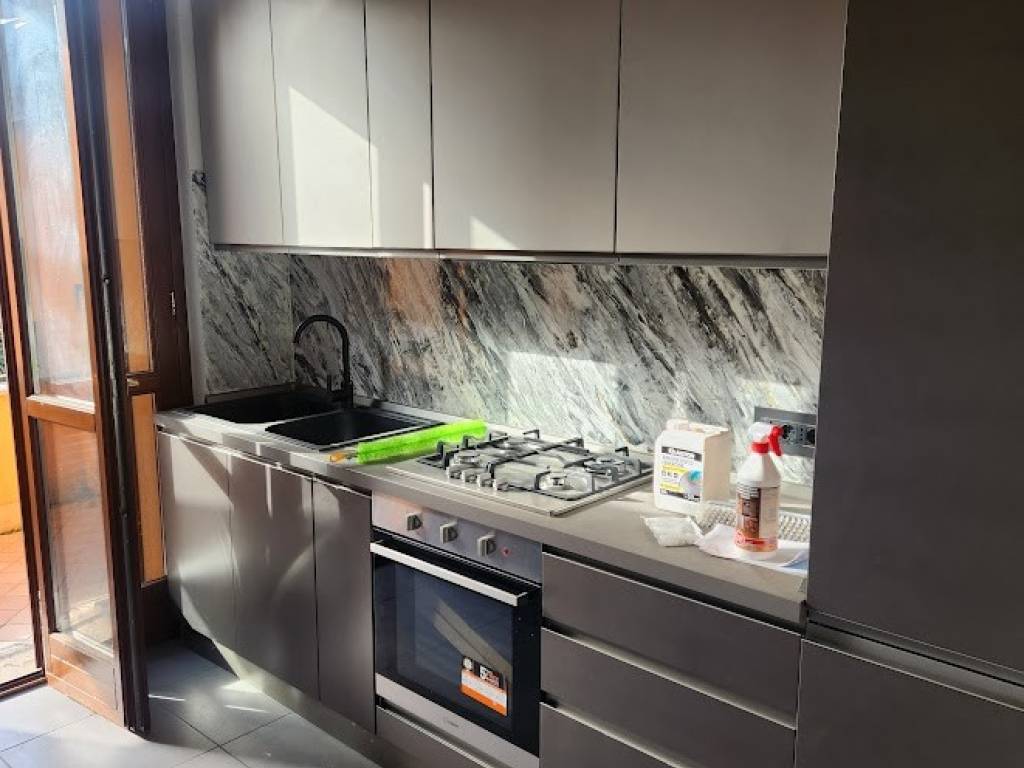 Vendita Appartamento Bollate. Trilocale in via Evangelista Torricelli ...