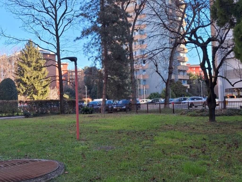 Vendita Appartamento Sesto San Giovanni. Quadrilocale in via Rutilio e ...