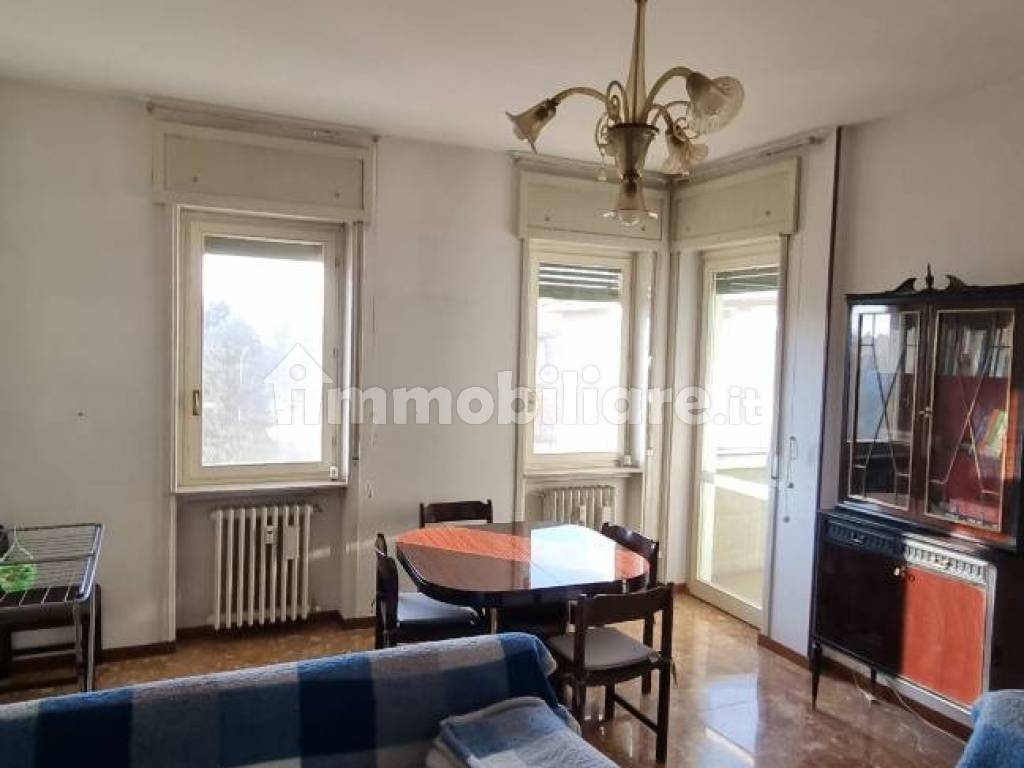 Stanza singola in affitto, affittasi camera singola via Giuseppe ...