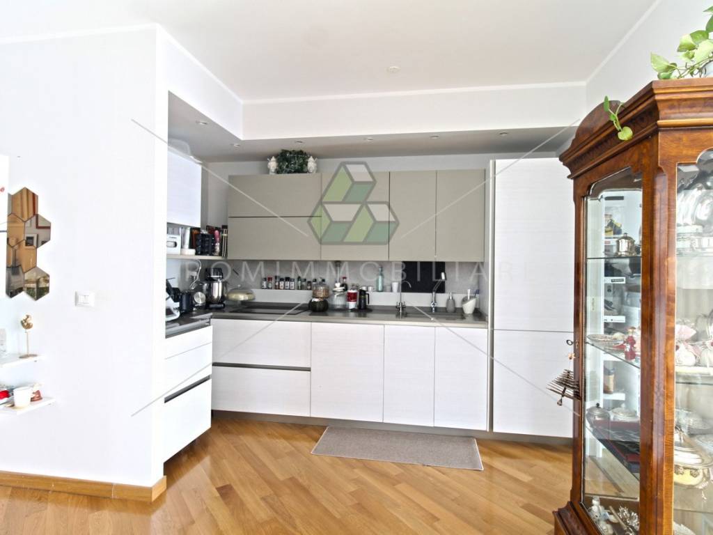 Vendita Appartamento in via Riccardo Bacchelli. Roma. Ottimo stato ...