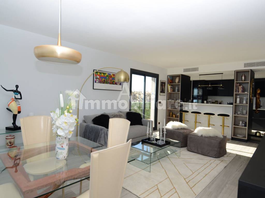 Vendita Appartamento Antibes. Monolocale, Con terrazza, rif. 125924731