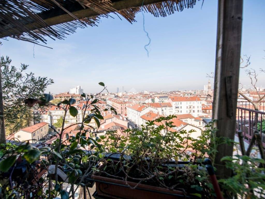 Vendita Attico in via Filippo Argelati 28 Milano. Buono stato, con ...