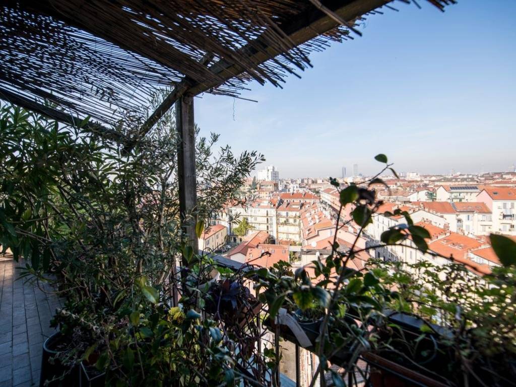 Vendita Attico in via Filippo Argelati 28 Milano. Buono stato, con ...