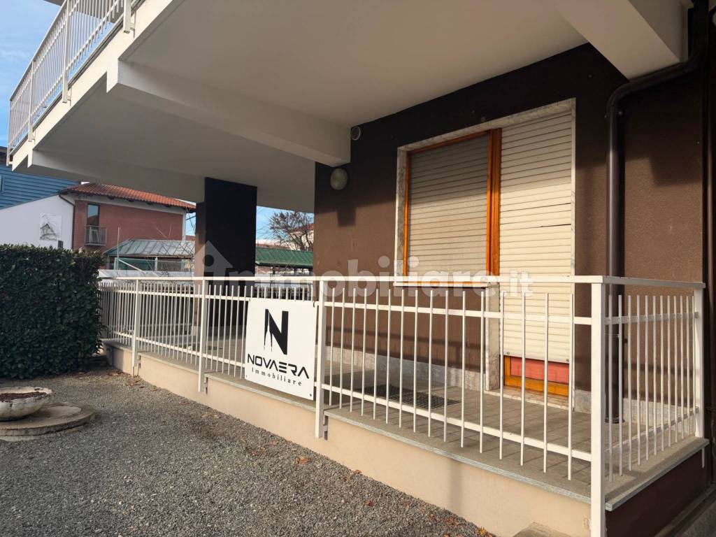 Vendita Appartamento Piscina. Bilocale in via Ron. Buono stato, piano ...