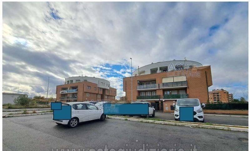 Asta per appartamento, via Cardinale Luigi Traglia, Ponte di Nona Roma ...