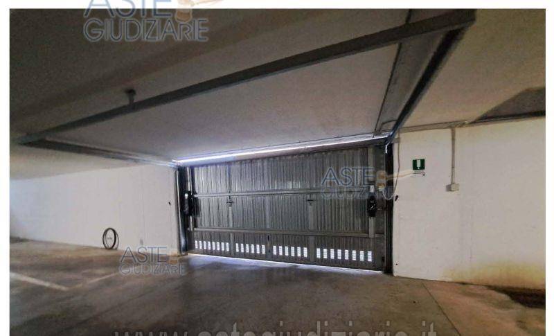 Asta per appartamento, via Cardinale Luigi Traglia, Ponte di Nona Roma ...