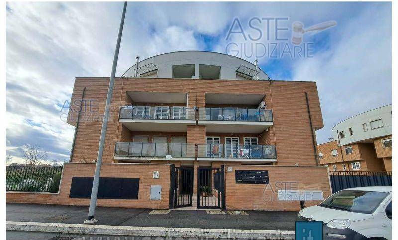 Asta per appartamento, via Cardinale Luigi Traglia, Ponte di Nona Roma ...