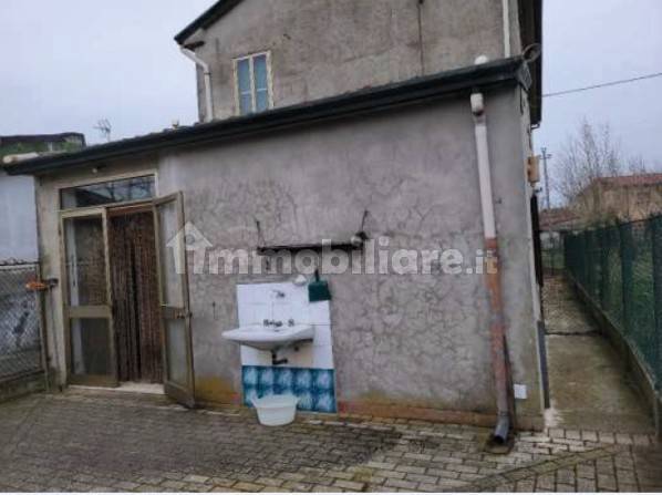 Asta per appartamento, via Guglielmo Marconi, Centro Pincara, rif ...