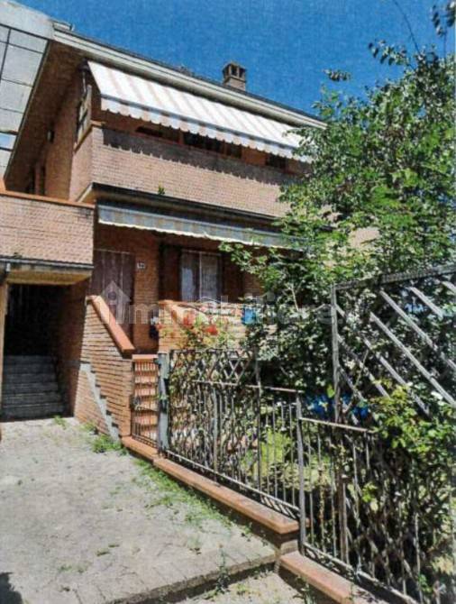 Asta per appartamento, via Camillo Cavour, Città Montevarchi, rif ...