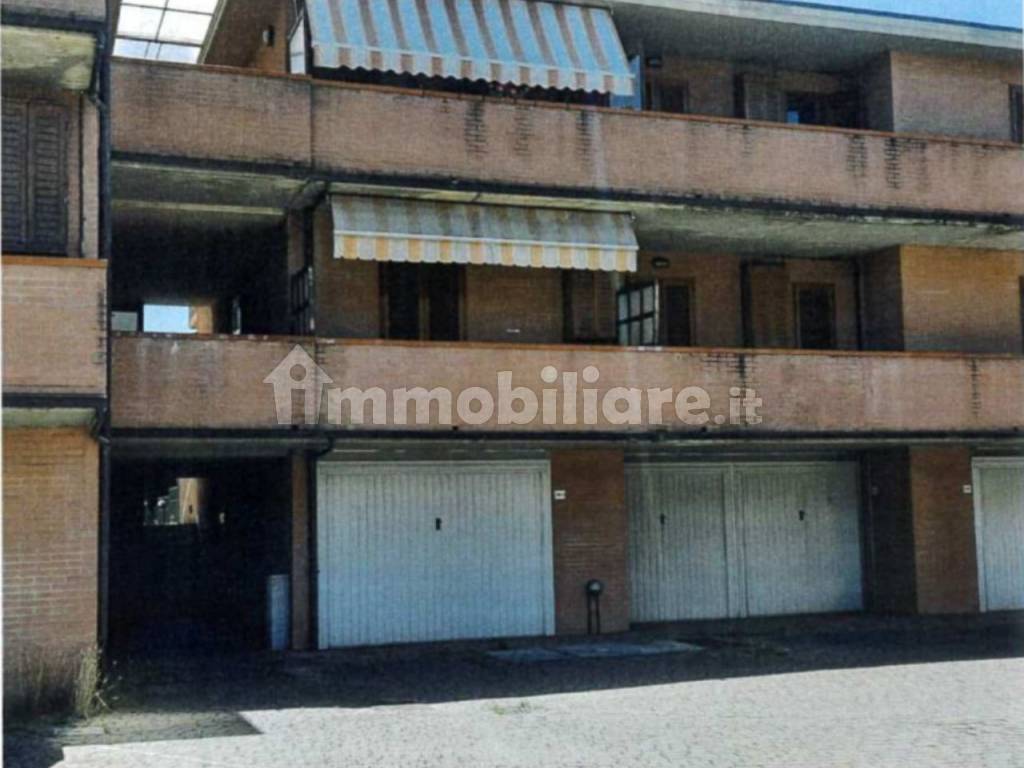 Asta per appartamento, via Camillo Cavour, Città Montevarchi, rif ...