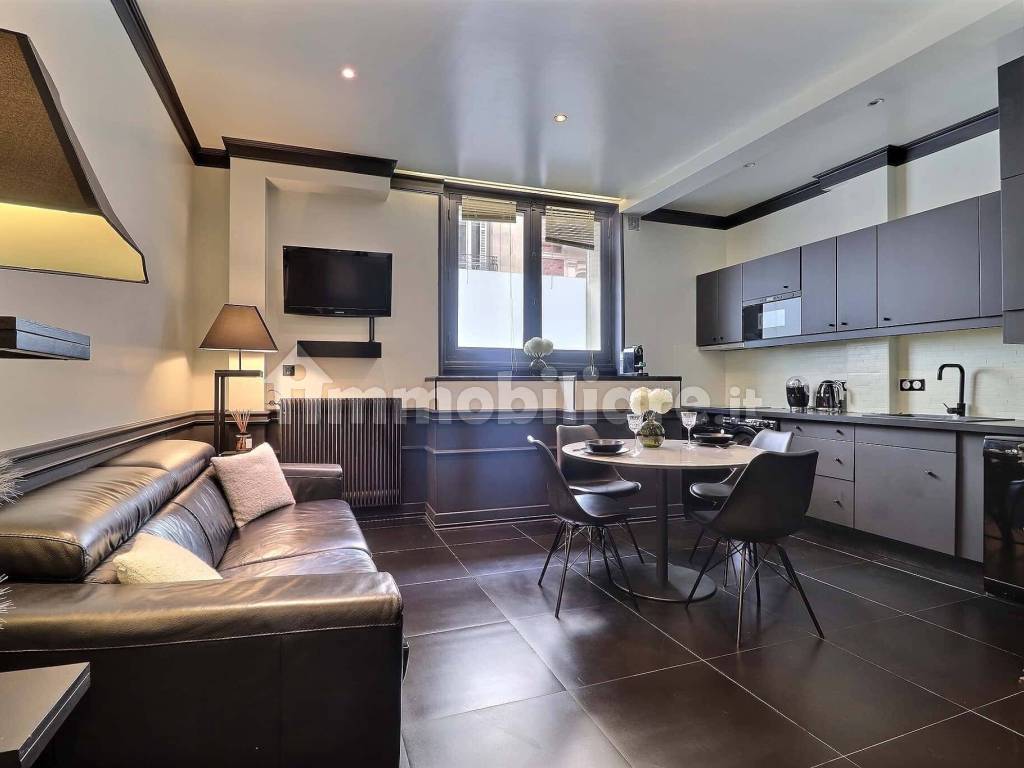 Affitto Appartamento Parigi. Bilocale in Rue Magellan. Ottimo stato ...