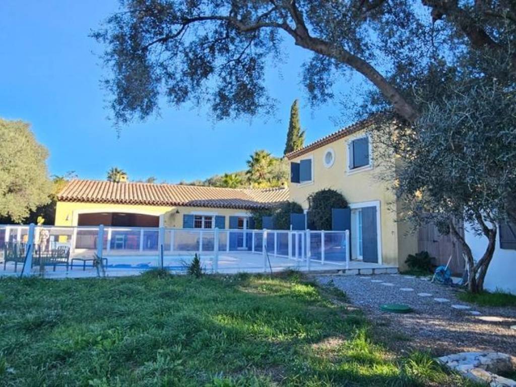 Vendita Villa unifamiliare Ceyreste. 162 m², rif. 125955903