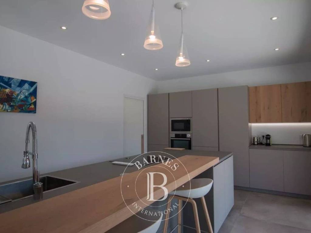 Affitto Villa unifamiliare Valbonne. 194 m², rif. 125956337