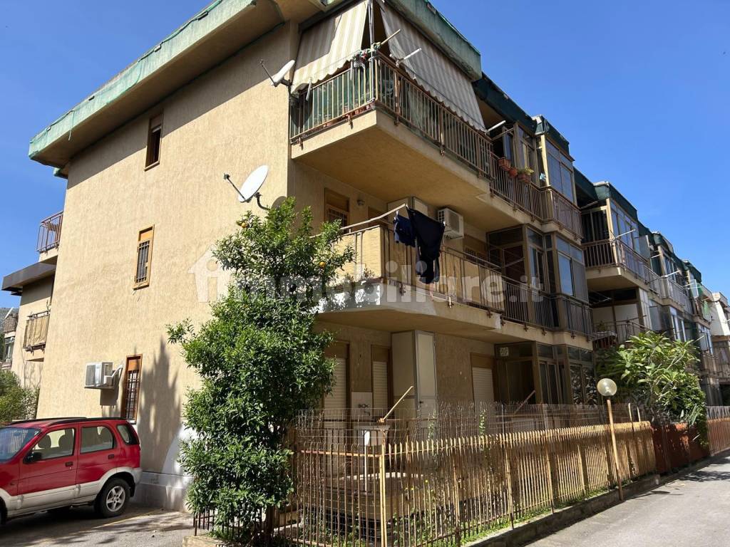 Vendita Appartamento Palermo. Quadrilocale in via Felix Mendelssohn ...