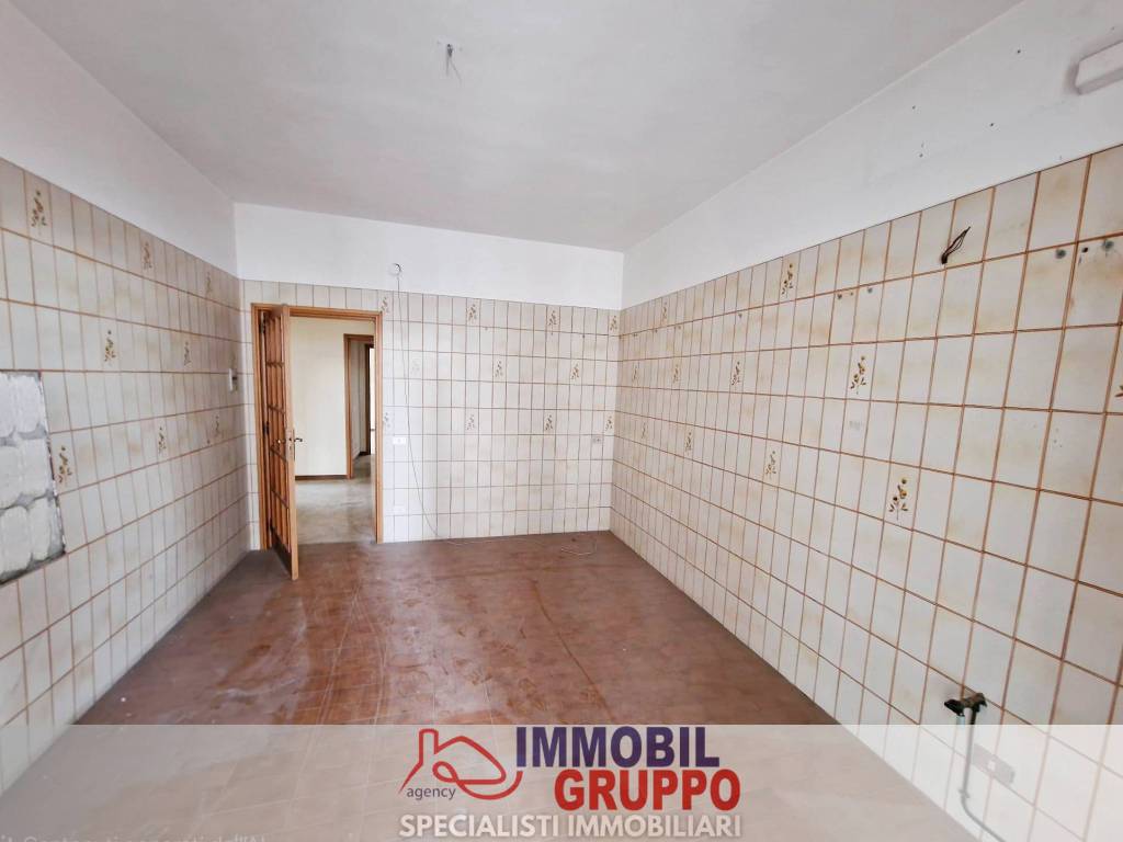 Vendita Appartamento in via Felice Cavallotti. Andria. Da ristrutturare ...