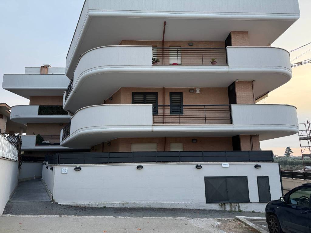 Vendita Appartamento Marino. Bilocale in via John Fitzgerald Kennedy 11 ...