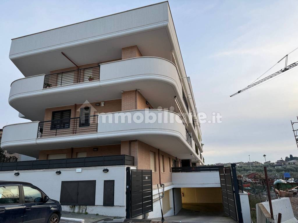 Vendita Appartamento Marino. Bilocale in via John Fitzgerald Kennedy 11 ...