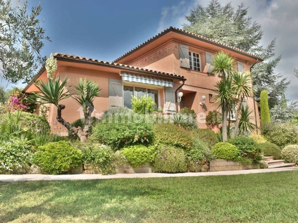 Vendita Villa unifamiliare Valbonne. 200 m², rif. 125984879