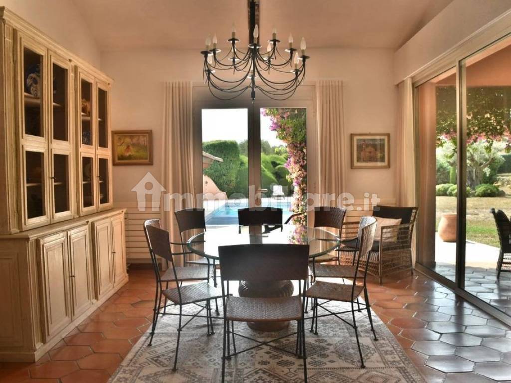 Vendita Villa unifamiliare Valbonne. 200 m², rif. 125984879