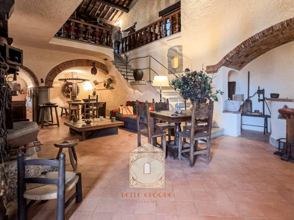 Vendita Rustico in via degli Antichi 50 Camaiore. Buono stato, posto ...