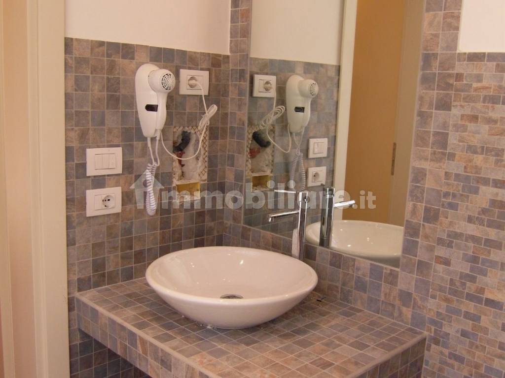 Vendita Appartamento Roma. Quadrilocale in via Goito. Ottimo stato ...