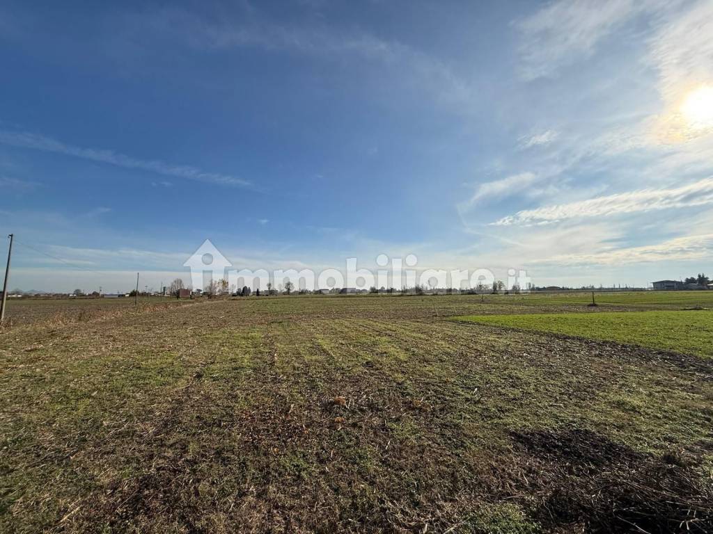 Vendita Villa unifamiliare in via Roma Urbana. Buono stato, posto auto ...