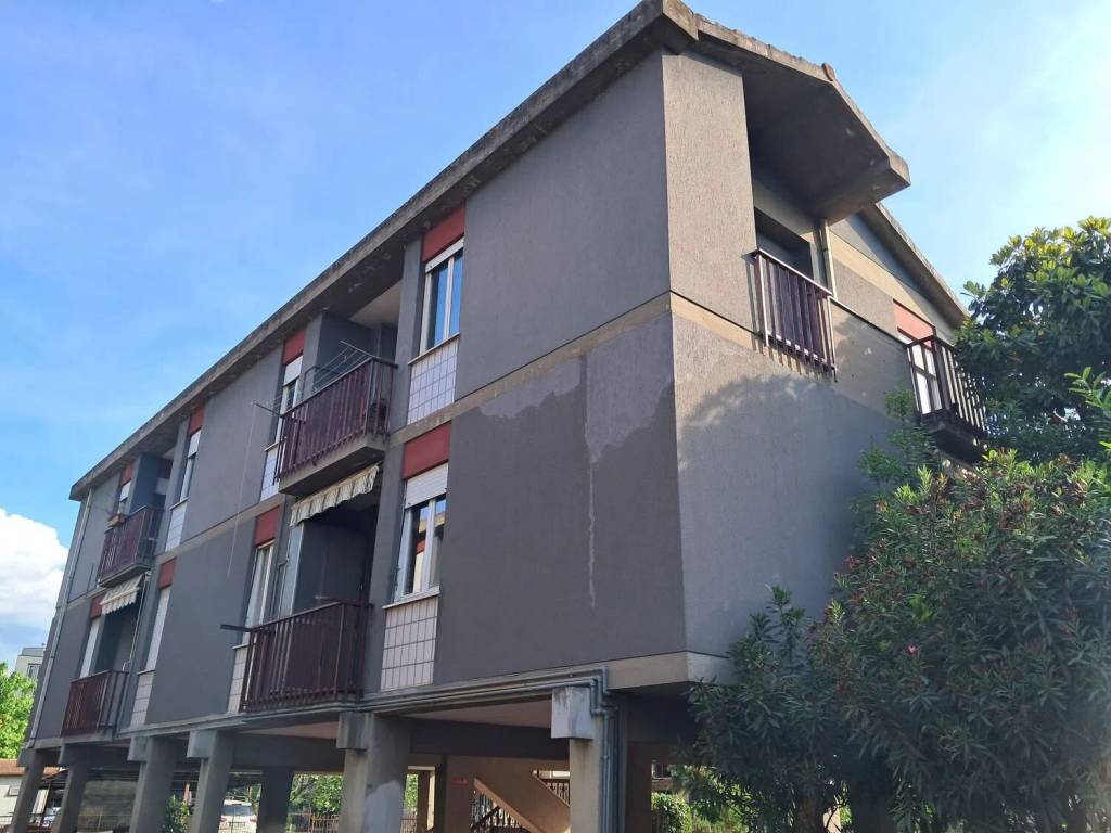 Vendita Appartamento in via Del Cardellino, 13. Terni. Secondo piano ...