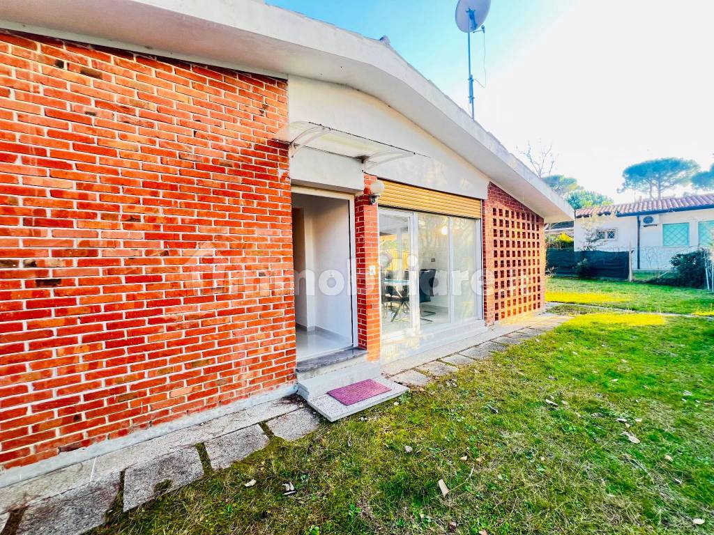 Vendita Villa bifamiliare in via degli Olmi 1 San Michele al ...