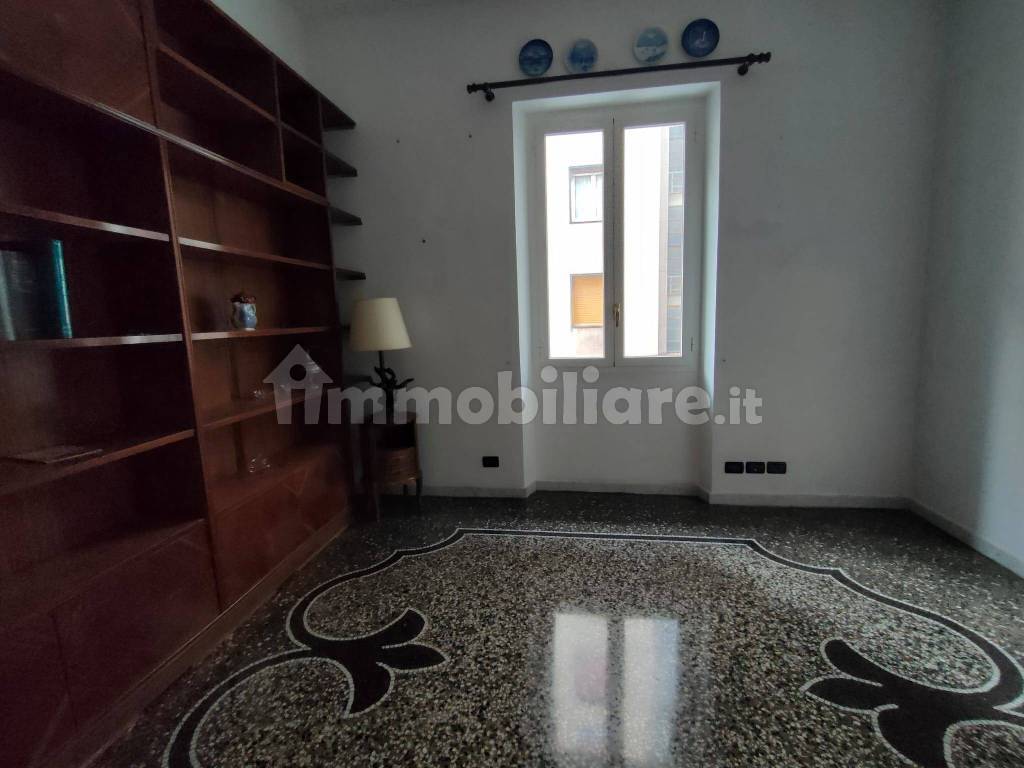 Affitto Appartamento in via Fabio da Persico. Genova. Buono stato ...