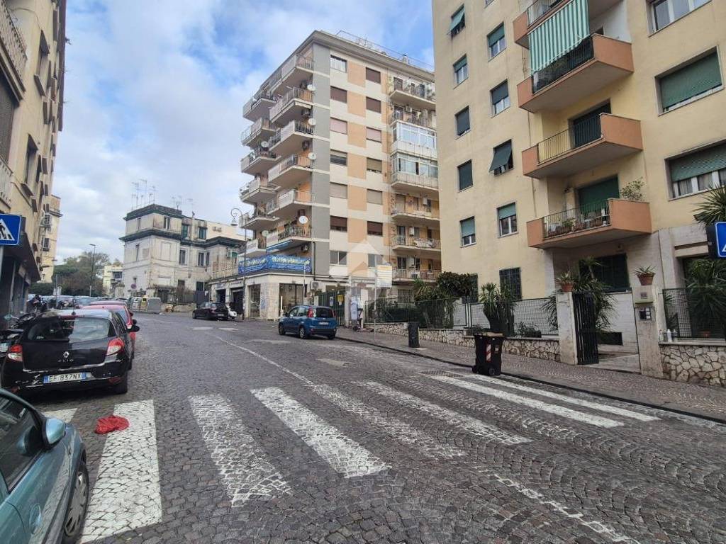 Locale commerciale via Giacinto Gigante 13, Napoli, Rif. 126023733 ...